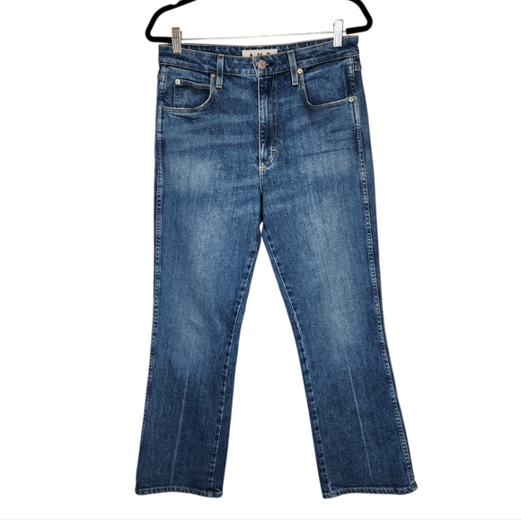 AMO | Jeans | Amo Bella Straight Leg Jeans In Peaceful Wash Size 29 ...
